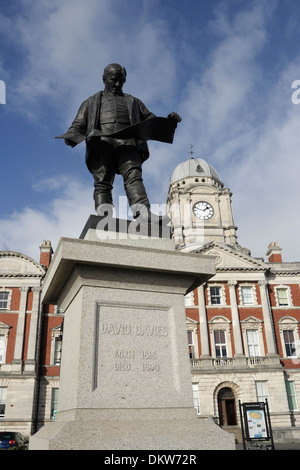 Barry Docks Offices with Statue of David Davies the founder of Barry ...