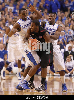 Feb. 25, 2010 - Lexington, Kentucky, USA - South Carolina coach Darrin ...
