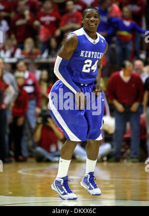 BLOOMINGTON, IN - DECEMBER 23: Indiana Hoosiers forward Race Thompson ...