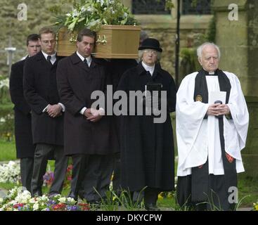 Former 'Goon' Sir Harry Secombe pictured on Tyneside's floating ...