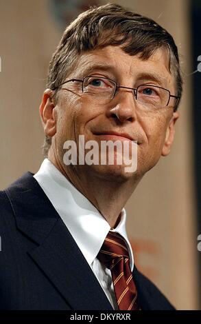 18 November 2005 - New York, NY - Isabel Dawson and Rosario Dawson at ...