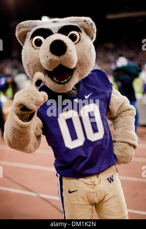 Washington Huskies mascot “Harry the Husky” along the sidelines in the ...