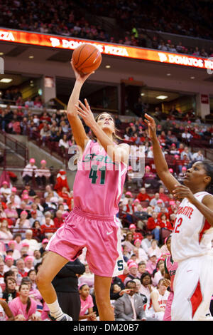 Michigan State center Allyssa DeHaan (41) posts up against Ohio State ...