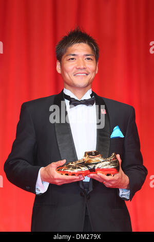 Yokohama Arena, Kanagawa, Japan. 10th Dec, 2013. Takumi Minamino ...