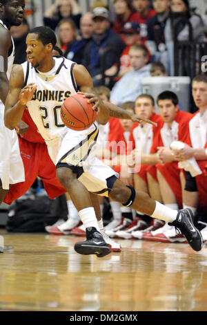 St. Bonaventure guard Malcolm Eleby (20) drives the ball up court as ...