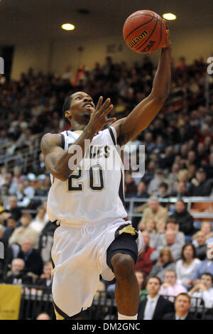 St. Bonaventure guard Malcolm Eleby (20) drives the ball up court as ...