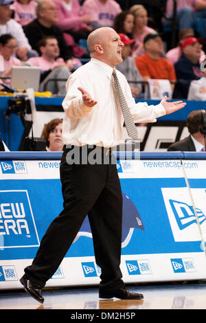 Kent State head coach Mark Carney, center, yells to his team during a ...