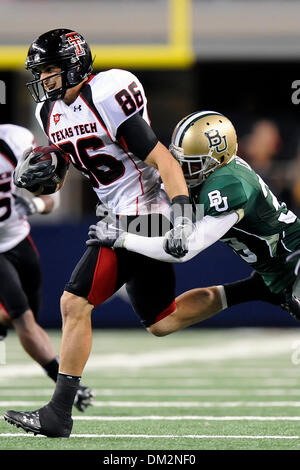 Texas Tech WR Alexander Torres (86) makes 7 receptions for 63 yards as ...