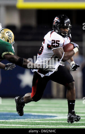 Texas Tech RB Baron Batch (25) burst up the middle in the first half ...