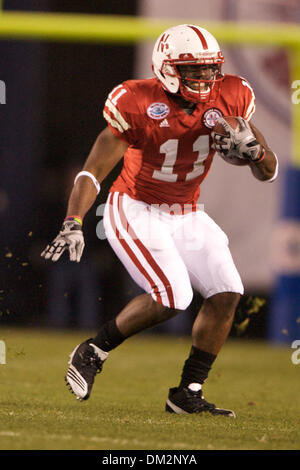 Nebraska Cornhuskers battle against the Arizona Wildcats in the 31st ...