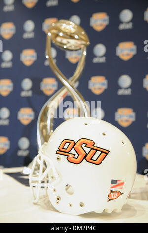Oklahoma State head coach Mike Boynton speaks to the media during Big ...