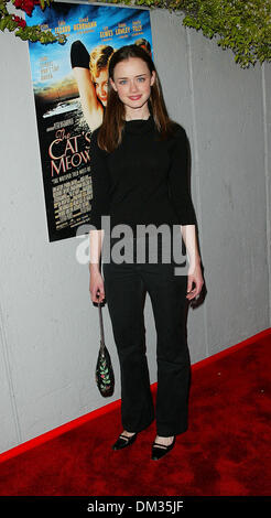 Apr. 10, 2002 - Los Angeles, CALIFORNIA - THE CAT'S MEOW.PREMIERE AT ...