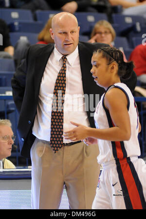 Gonzaga head coach Kelly Graves looks on during a NCAA college ...
