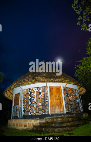 Traditional Ethiopian hut - tukul Stock Photo - Alamy