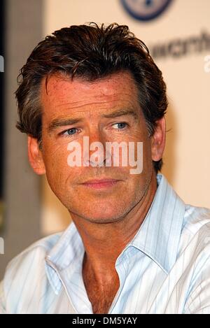 Sept. 9, 2002 - Toronto, CANADA - EVELYN PRESS CONFERENCE.AT THE ...