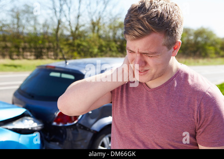 Two Drivers Arguing After Traffic Accident Stock Photo - Alamy