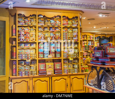 Sweet and biscuit shop for tourist souvenirs in Madrid, Spain Stock ...