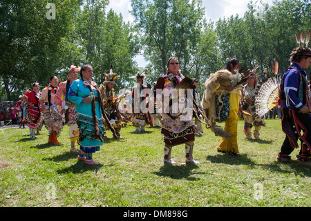 The Mohawk nation of Kahnawake native community on south shore of the ...