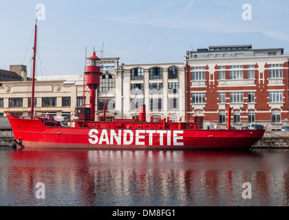 Sandettie Light Vessel Automatic , an automatic lightship stationed in ...