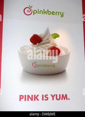 Atmosphere Pinkberry Las Vegas grand opening celebration at Mandarin ...