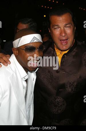 STEVEN SEAGAL, JA RULE, HALF PAST DEAD, 2002 Stock Photo - Alamy