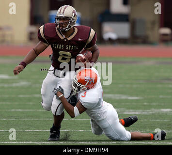 Sam Houston State running back Timothy Flanders runs a drill at the NFL ...