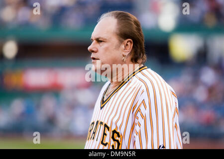 Lead singer Harry "KC" Casey of KC & the musical group KC & the ...