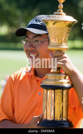 Aug 30, 2009 - Tulsa, Oklahoma, USA - BYEONG-HUN AN holds the Havemeyer ...