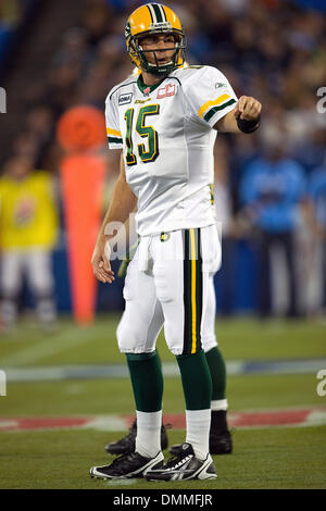 16 October 2009: Edmonton Eskimos running back Arkee Whitlock #36 ...