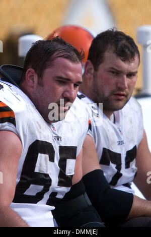 Cleveland Browns offensive lineman Joe Thomas (73) participates in an ...