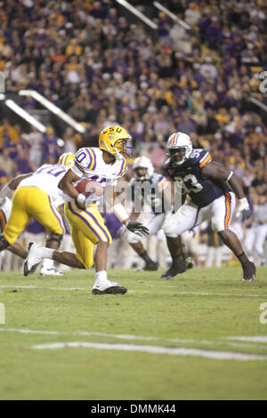 LSU quarterback Russell Shepard (1) scrambles for a touchdown during ...