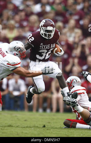 05 September 2009: Cyrus Gray (#32) of the Texas A&M University Aggies ...