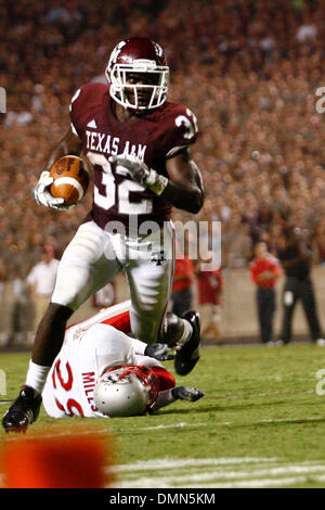 05 September 2009: Cyrus Gray (#32) of the Texas A&M University Aggies ...