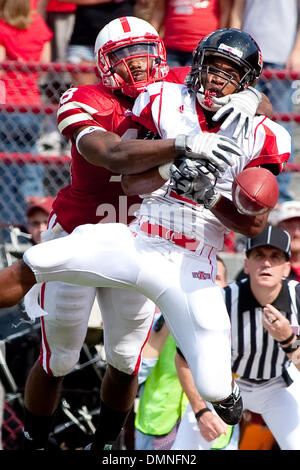 12 September 09: Arkansas State quarterback Corey Leonard is just short ...