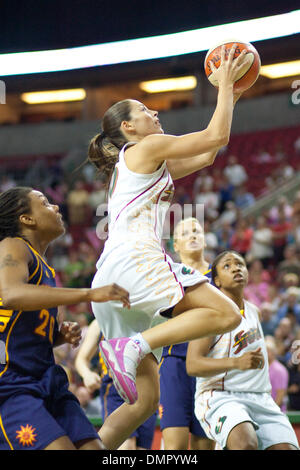 Aug. 27, 2009 - Seattle, Washington, U.S - 27 August 2009: Janell Burse ...
