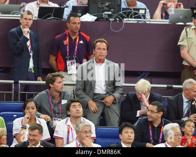 Arld Schwarzenegger and London Mayor Boris Johnson Basketball final vs ...