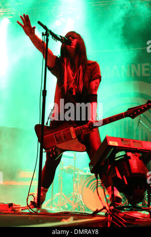 Care Failure, lead singer of punk rock band Die Mannequin at the Air ...