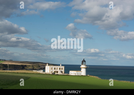todhead lighthouse catterline stonehaven north sea bay Stock Photo - Alamy