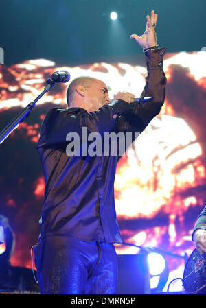 Creed frontman and lead vocalist Scott Stapp during the bands show in ...