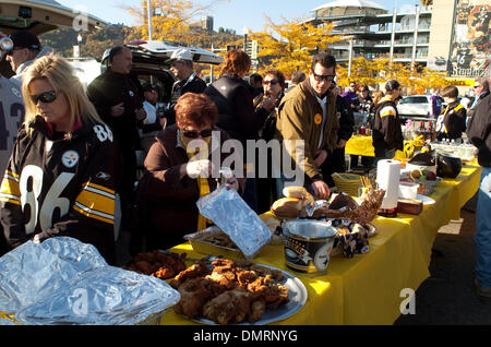 Pittsburgh Steelers fans tailgate outside of Heinz field in Pittsburgh ...