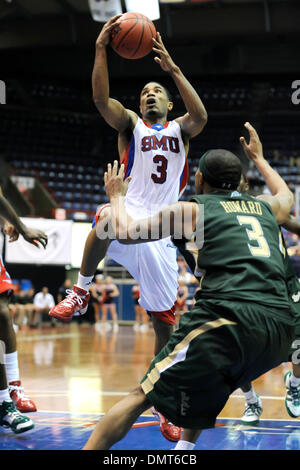 Derek Williams scored a team high 19 points as the USF Bulls defeat the ...