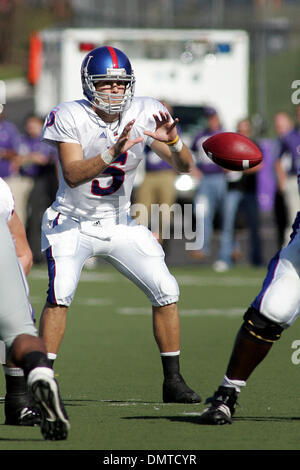 Kansas quarterback Todd Reesing (5) takes the snap during game action ...
