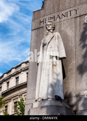 Statue of Nurse Edith Cavell near Trafalgar Square in London, UK Stock ...