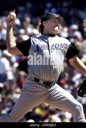 Jul 21, 2001; San Francisco, CA, USA; Arizona's David Dellucci gets a ...