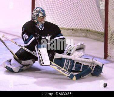 SAN JOSE, CA - APRIL 13: Karlie Lema #5 of Bay FC dribbles the ball ...