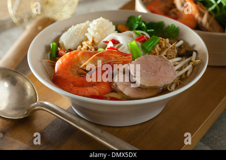 Ka Tieu. Cambodian noodle soup with pork and seafood. Food Cambodia ...