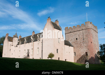 drum castle drumoak aberdeen deeside a scottish castle Stock Photo - Alamy