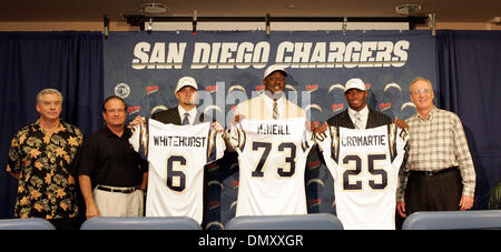 From left to right: Coach Antonio Di Salvo (Germany), November 14, 2025 ...