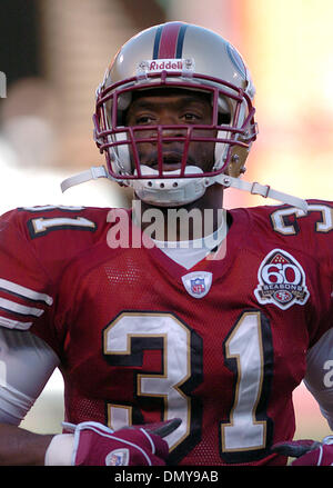 San Francisco 49ers corner back Darrell Luter Jr. (28) heads off the ...