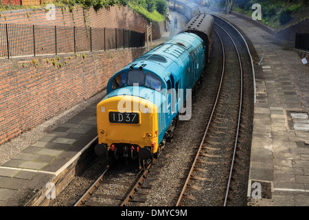 Class 37 (37240/D6940) is seen running on the Llangollen Heritage ...